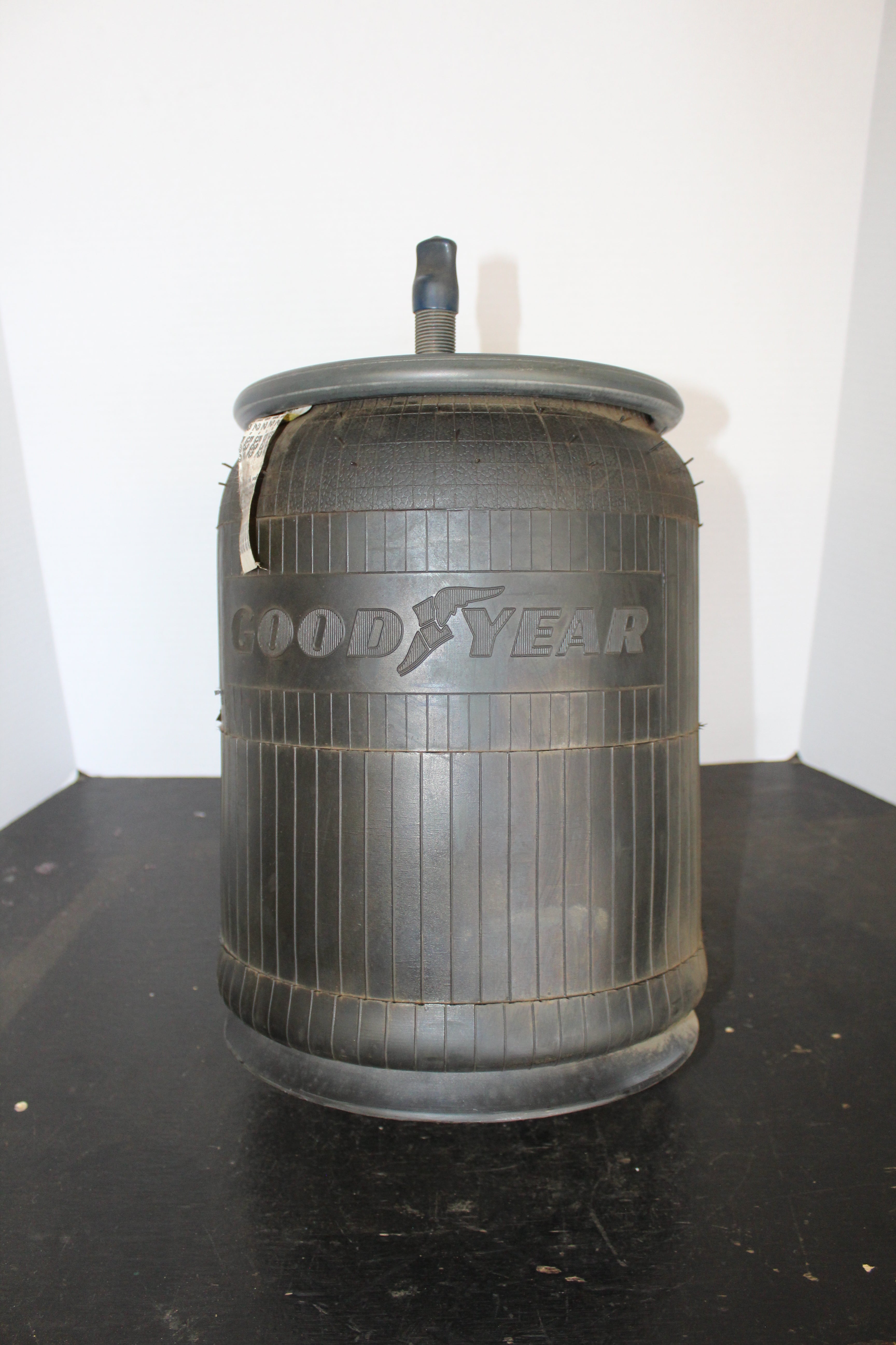 Air Spring - Goodyear 1R12-532 – C2RWTNT Parts